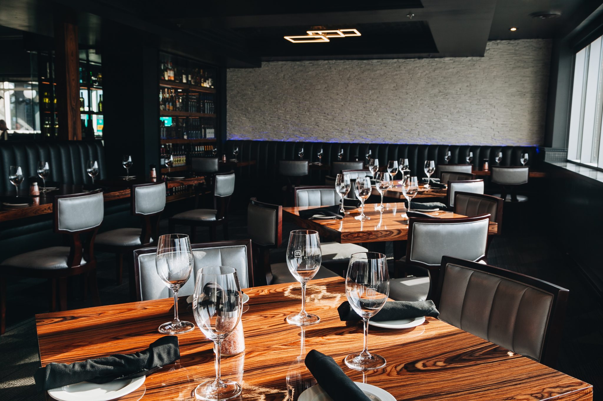 Devenez propriétaire d’une franchise Madisons | Franchise MTY